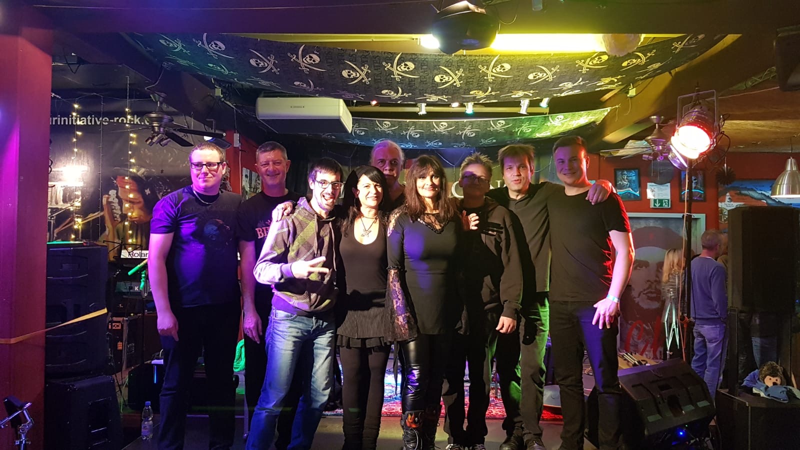 SMOKIN‘ HOT – Lady Volcano & The project9 Band rockten die Strandbar 51 ...